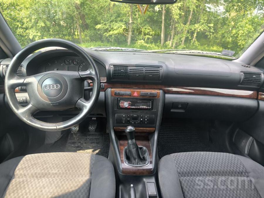 Melns Audi A4 2000 Bauska, ar dzinēja tilpumu 1.90 L un nobraukumu 430 tūkst. km par 1100 €, foto 7 vietnē AUTOMOTO.COM.LV