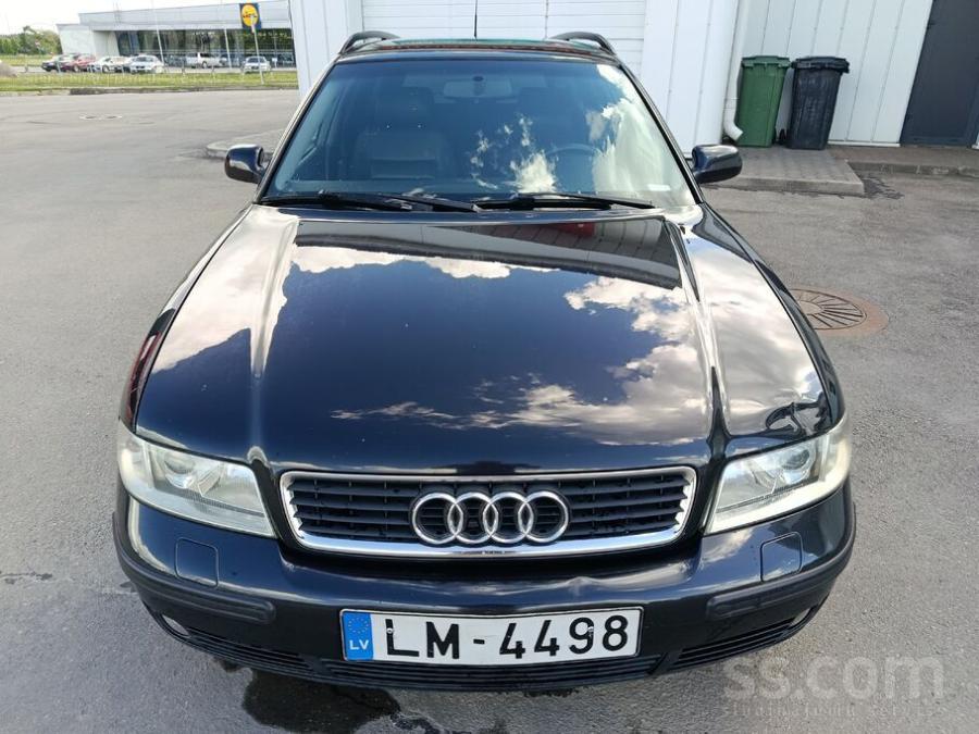 Melns Audi A4 2000 Jēkabpils, ar dzinēja tilpumu 1.90 L un nobraukumu 346 tūkst. km par 2400 €, foto 5 vietnē AUTOMOTO.COM.LV