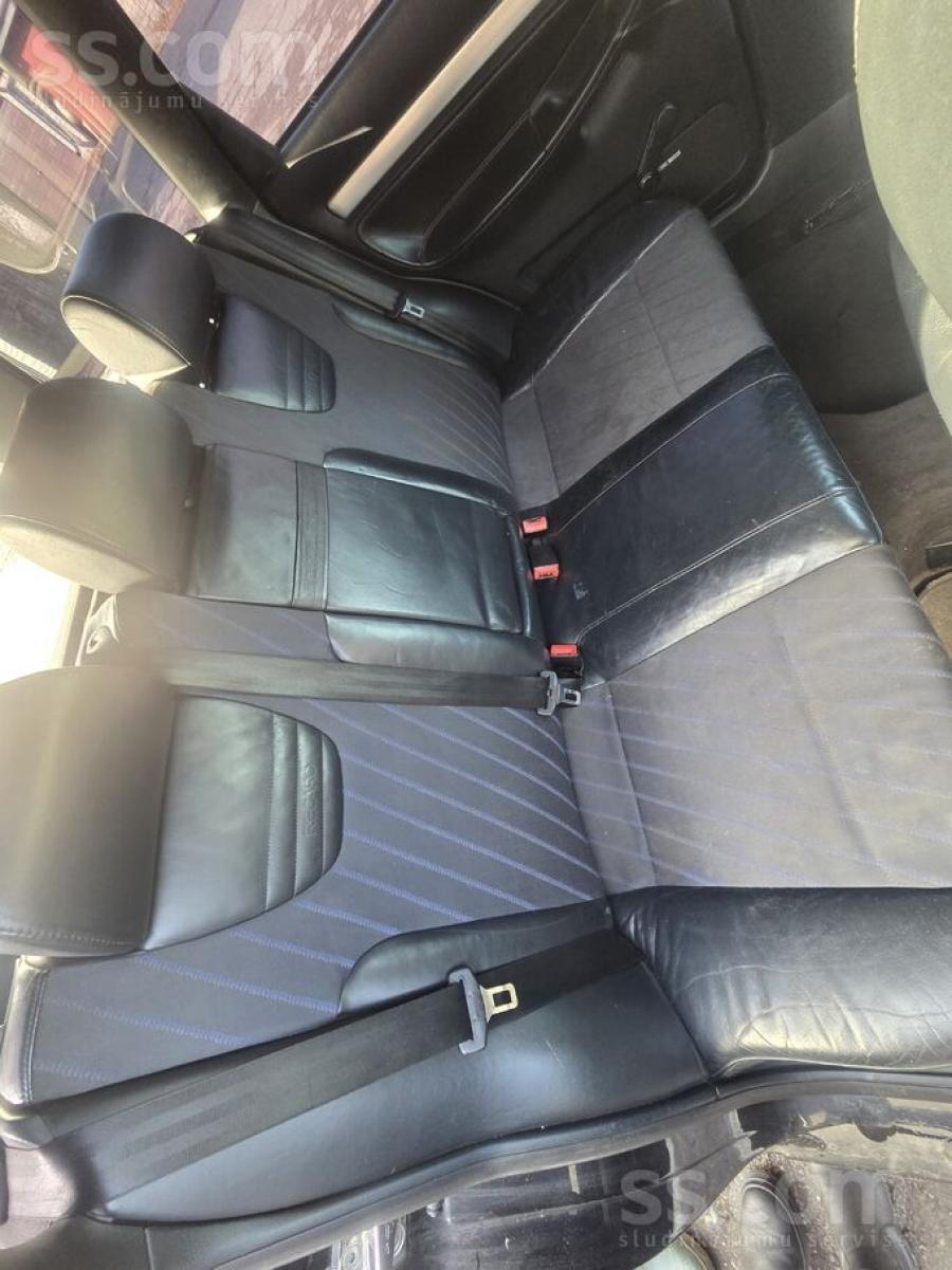 Melns Audi A4 2000 Ventspils, ar dzinēja tilpumu 2.50 L un nobraukumu 374 tūkst. km par 1400 €, foto 6 vietnē AUTOMOTO.COM.LV