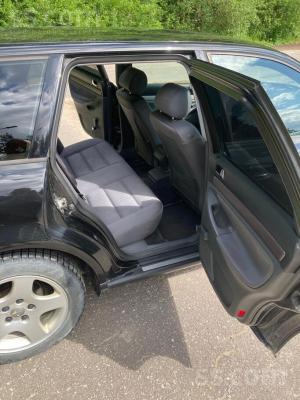 Black Audi A4 2000 in Riga, with an engine capacity of 1.80 L and mileage of 330 thousand km for 1300 €, photo 8 on AUTOMOTO.COM.LV