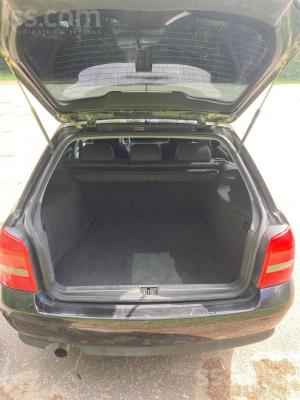 Black Audi A4 2000 in Riga, with an engine capacity of 1.80 L and mileage of 330 thousand km for 1300 €, photo 12 on AUTOMOTO.COM.LV