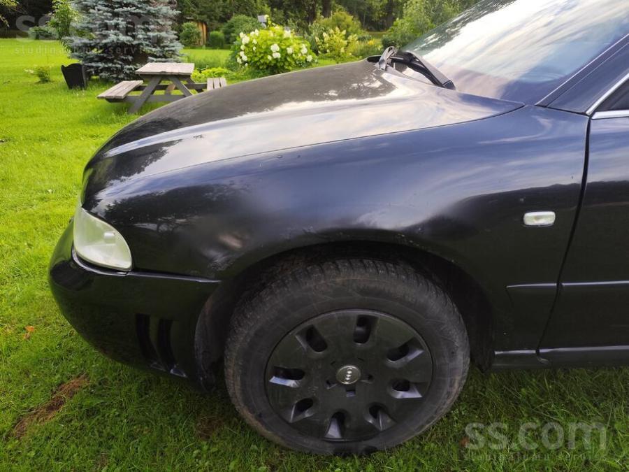 Melns Audi A4 2000 Cēsis, ar dzinēja tilpumu 1.90 L un nobraukumu 460 tūkst. km par 1000 €, foto 11 vietnē AUTOMOTO.COM.LV