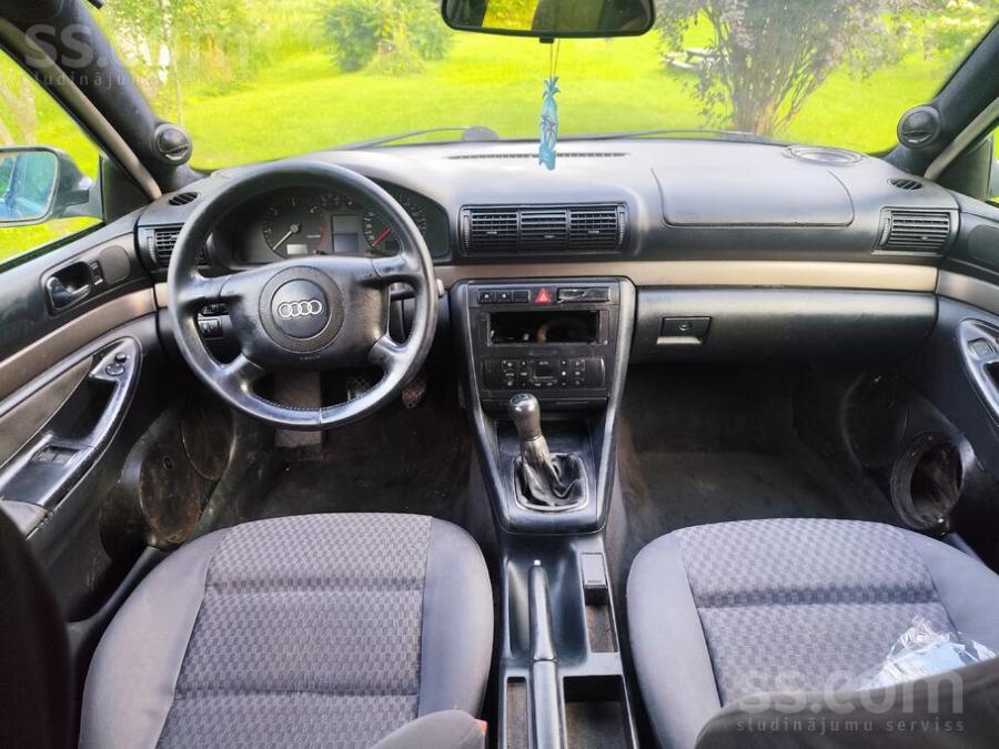 Melns Audi A4 2000 Cēsis, ar dzinēja tilpumu 1.90 L un nobraukumu 460 tūkst. km par 1000 €, foto 14 vietnē AUTOMOTO.COM.LV