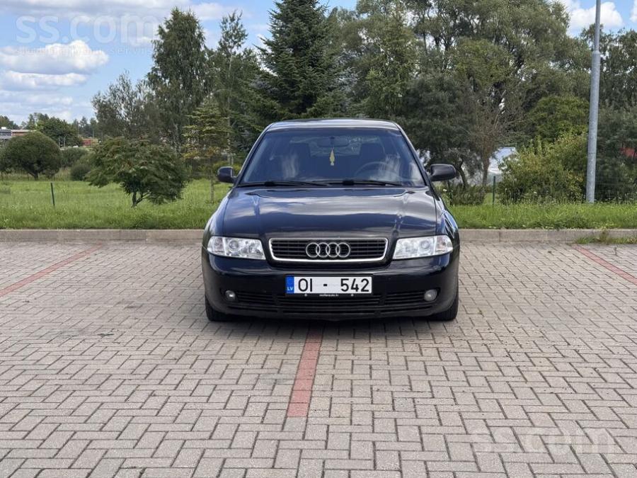 Черный Ауди А4 2000 в Валмиера, объемом двигателя 1.90 л и пробегом 523 тыс. км за 800 €, фото 4 на AUTOMOTO.COM.LV
