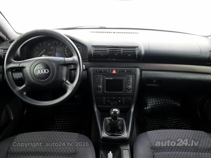 Melns Audi A4 2000 Tallina, ar dzinēja tilpumu 1.60 L un nobraukumu 325 tūkst. km par 1199 €, foto 6 vietnē AUTOMOTO.COM.LV