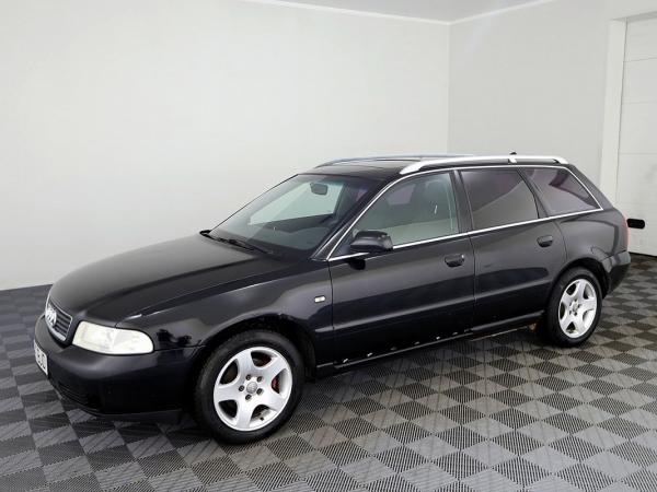Black Audi A4 2000 in Tallinn, with an engine capacity of 1.60 L and mileage of 325 thousand km for 1199 €, photo 9 on AUTOMOTO.COM.LV