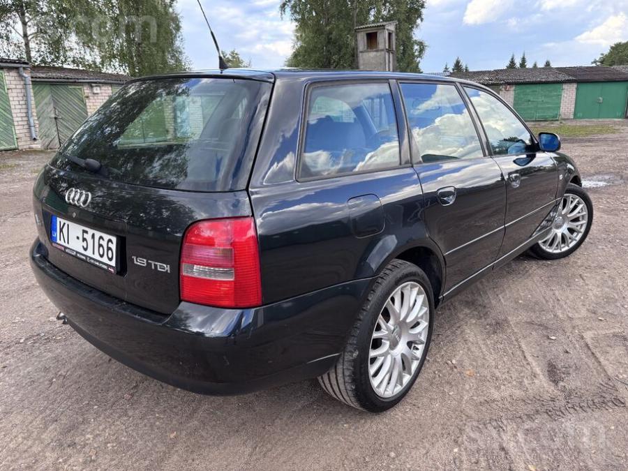 Melns Audi A4 2000 Bauska, ar dzinēja tilpumu 1.90 L un nobraukumu 355 tūkst. km par 1850 €, foto 5 vietnē AUTOMOTO.COM.LV