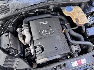 Melns Audi A4 2000 Bauska, ar dzinēja tilpumu 1.90 L un nobraukumu 355 tūkst. km par 1850 €, foto 22 vietnē AUTOMOTO.COM.LV