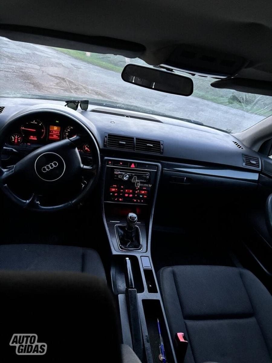 Melns Audi A4 2000 Kretinga, ar dzinēja tilpumu 1.90 L un nobraukumu 490 tūkst. km par 1200 €, foto 8 vietnē AUTOMOTO.COM.LV