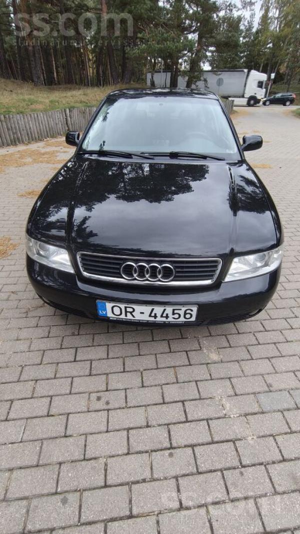 Melns Audi A4 2000 Cēsis, ar dzinēja tilpumu 1.90 L un nobraukumu 304 tūkst. km par 2650 €, foto 4 vietnē AUTOMOTO.COM.LV