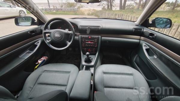 Melns Audi A4 2000 Cēsis, ar dzinēja tilpumu 1.90 L un nobraukumu 304 tūkst. km par 2650 €, foto 10 vietnē AUTOMOTO.COM.LV