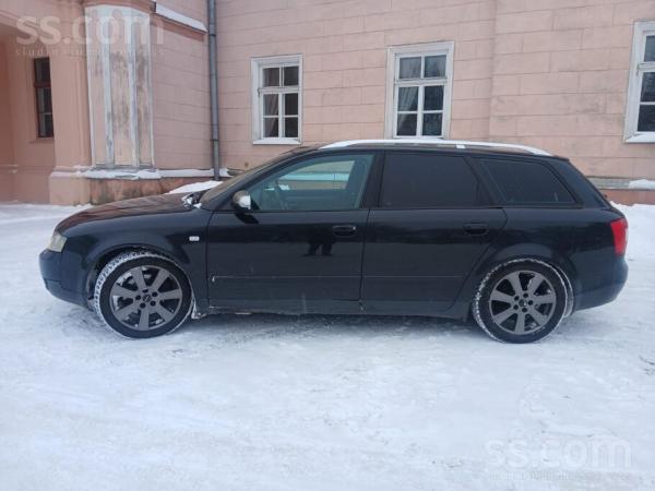 Melns Audi A4 2001 Dobele, ar dzinēja tilpumu 2.50 L un nobraukumu 352 tūkst. km par 2500 €, foto 2 vietnē AUTOMOTO.COM.LV