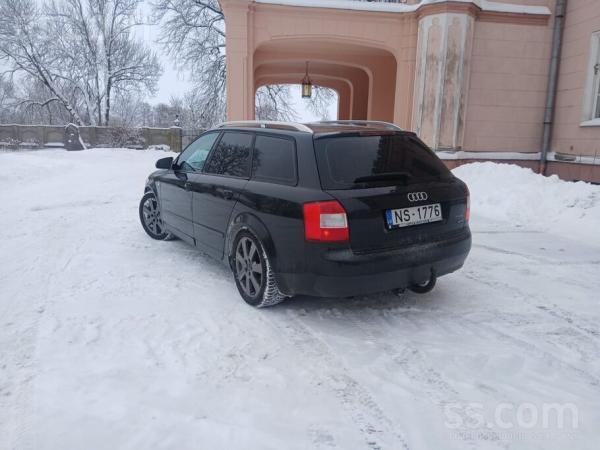 Melns Audi A4 2001 Dobele, ar dzinēja tilpumu 2.50 L un nobraukumu 352 tūkst. km par 2500 €, foto 3 vietnē AUTOMOTO.COM.LV