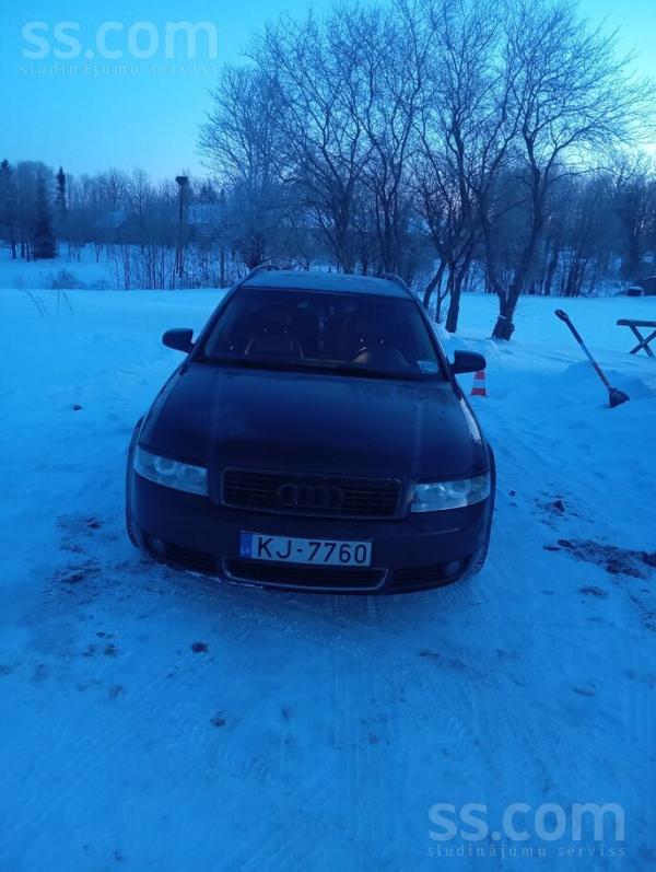 Melns Audi A4 2001 Cēsis, ar dzinēja tilpumu 2.50 L un nobraukumu 374 tūkst. km par 2500 €, foto 3 vietnē AUTOMOTO.COM.LV