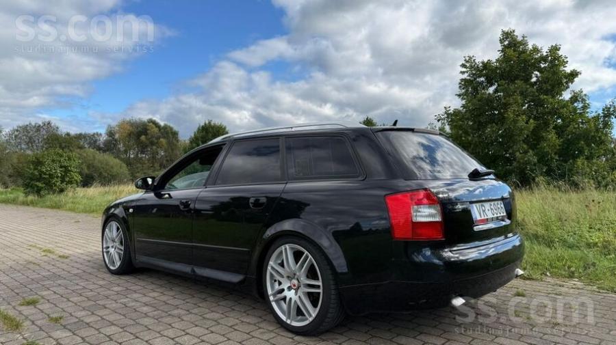 Melns Audi A4 2001 Rīga, ar dzinēja tilpumu 1.90 L un nobraukumu 335 tūkst. km par 2750 €, foto 4 vietnē AUTOMOTO.COM.LV