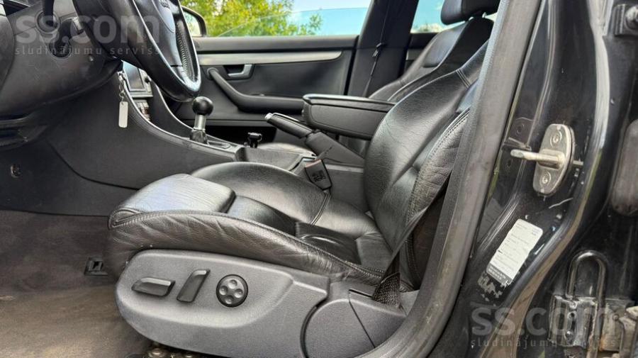 Melns Audi A4 2001 Rīga, ar dzinēja tilpumu 1.90 L un nobraukumu 335 tūkst. km par 2750 €, foto 13 vietnē AUTOMOTO.COM.LV