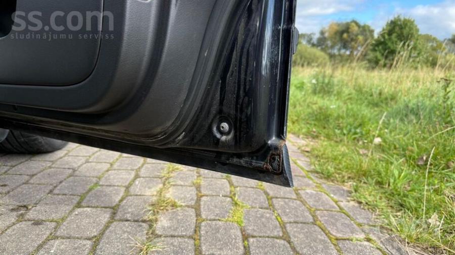 Melns Audi A4 2001 Rīga, ar dzinēja tilpumu 1.90 L un nobraukumu 335 tūkst. km par 2750 €, foto 21 vietnē AUTOMOTO.COM.LV