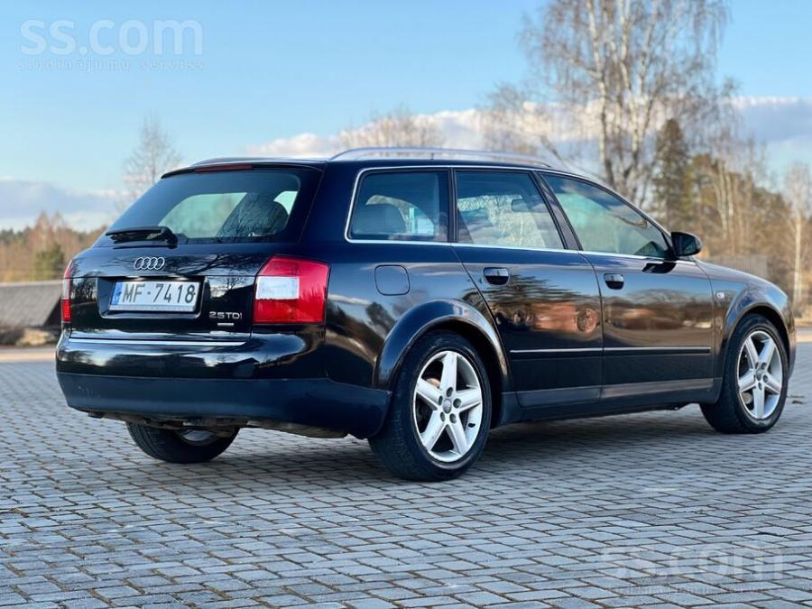 Black Audi A4 2001 in Cesis, with an engine capacity of 2.50 L and mileage of 322 thousand km for 1890 €, photo 5 on AUTOMOTO.COM.LV