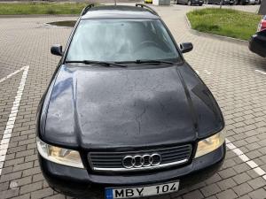 Black Audi A4 2001 in Kaunas, with an engine capacity of 1.60 L and mileage of 320 thousand km for 1000 €, photo 4 on AUTOMOTO.COM.LV