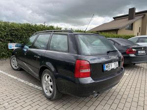 Black Audi A4 2001 in Kaunas, with an engine capacity of 1.60 L and mileage of 320 thousand km for 1000 €, photo 10 on AUTOMOTO.COM.LV
