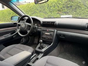 Black Audi A4 2001 in Kaunas, with an engine capacity of 1.60 L and mileage of 320 thousand km for 1000 €, photo 15 on AUTOMOTO.COM.LV
