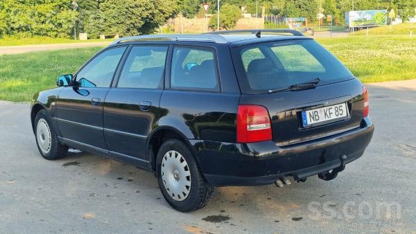 Melns Audi A4 2001 Bauska, ar dzinēja tilpumu 1.90 L un nobraukumu 306 tūkst. km par 2550 €, foto 7 vietnē AUTOMOTO.COM.LV