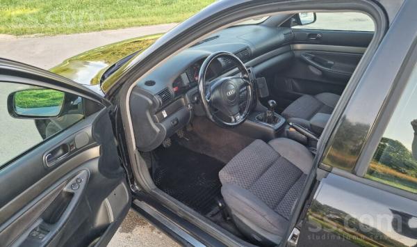 Melns Audi A4 2001 Bauska, ar dzinēja tilpumu 1.90 L un nobraukumu 306 tūkst. km par 2550 €, foto 10 vietnē AUTOMOTO.COM.LV