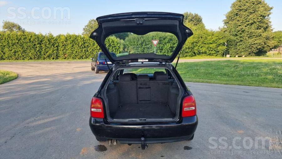Black Audi A4 2001 in Bauska, with an engine capacity of 1.90 L and mileage of 306 thousand km for 2550 €, photo 15 on AUTOMOTO.COM.LV