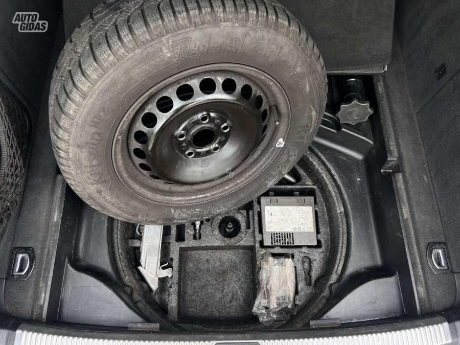 Melns Audi A4 2001 Alīta, ar dzinēja tilpumu 1.90 L un nobraukumu 421 tūkst. km par 1995 €, foto 28 vietnē AUTOMOTO.COM.LV