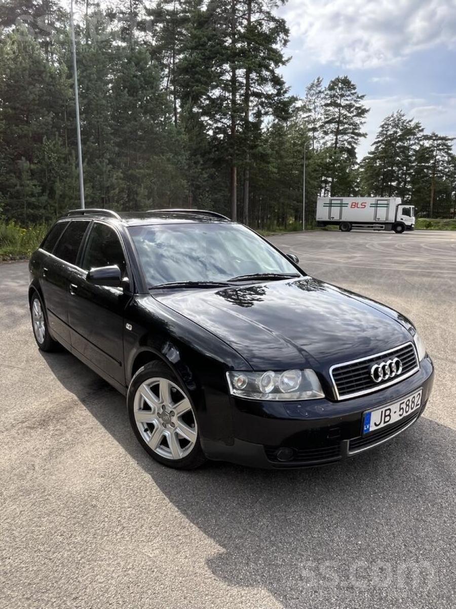 Black Audi A4 2001 in Riga, with an engine capacity of 2.50 L and mileage of 418 thousand km for 1400 €, photo 4 on AUTOMOTO.COM.LV