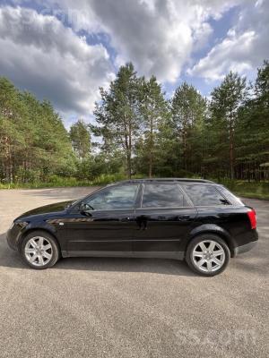 Black Audi A4 2001 in Riga, with an engine capacity of 2.50 L and mileage of 418 thousand km for 1400 €, photo 9 on AUTOMOTO.COM.LV