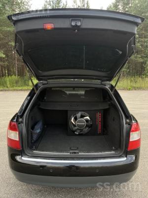Black Audi A4 2001 in Riga, with an engine capacity of 2.50 L and mileage of 418 thousand km for 1400 €, photo 15 on AUTOMOTO.COM.LV
