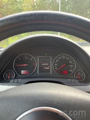Black Audi A4 2001 in Riga, with an engine capacity of 2.50 L and mileage of 418 thousand km for 1100 €, photo 16 on AUTOMOTO.COM.LV