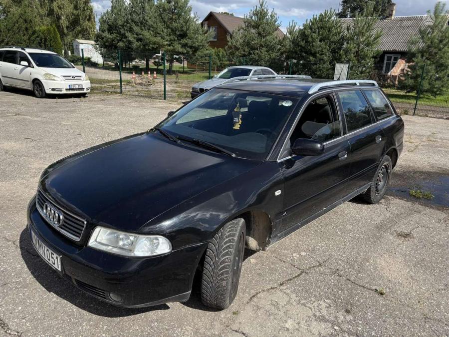 Black Audi A4 2001 in Joniskis, with an engine capacity of 1.90 L and mileage of 300 thousand km for 500 €, photo 3 on AUTOMOTO.COM.LV