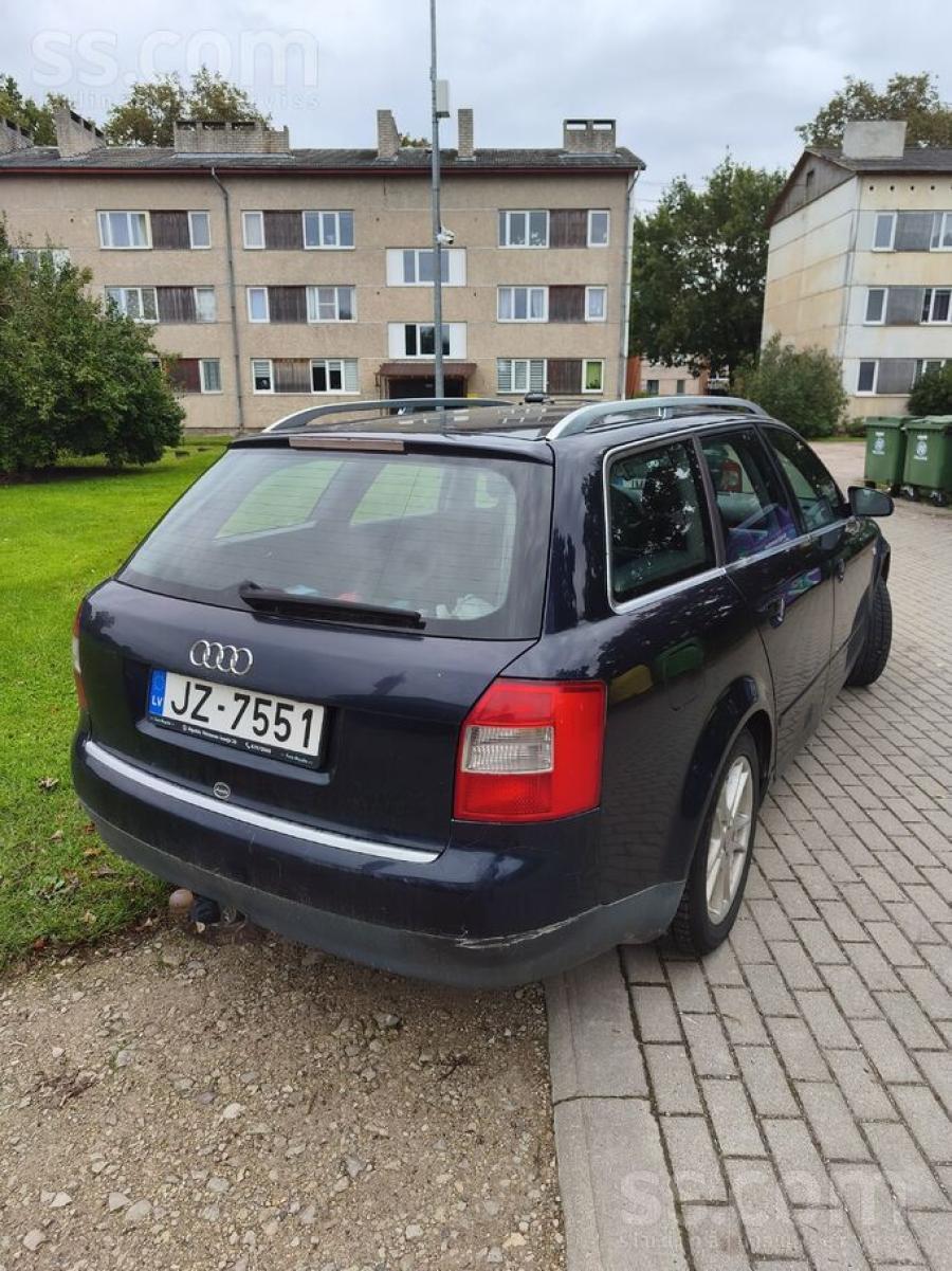 Melns Audi A4 2001 Tukums, ar dzinēja tilpumu 1.90 L un nobraukumu 419 tūkst. km par 895 €, foto 5 vietnē AUTOMOTO.COM.LV
