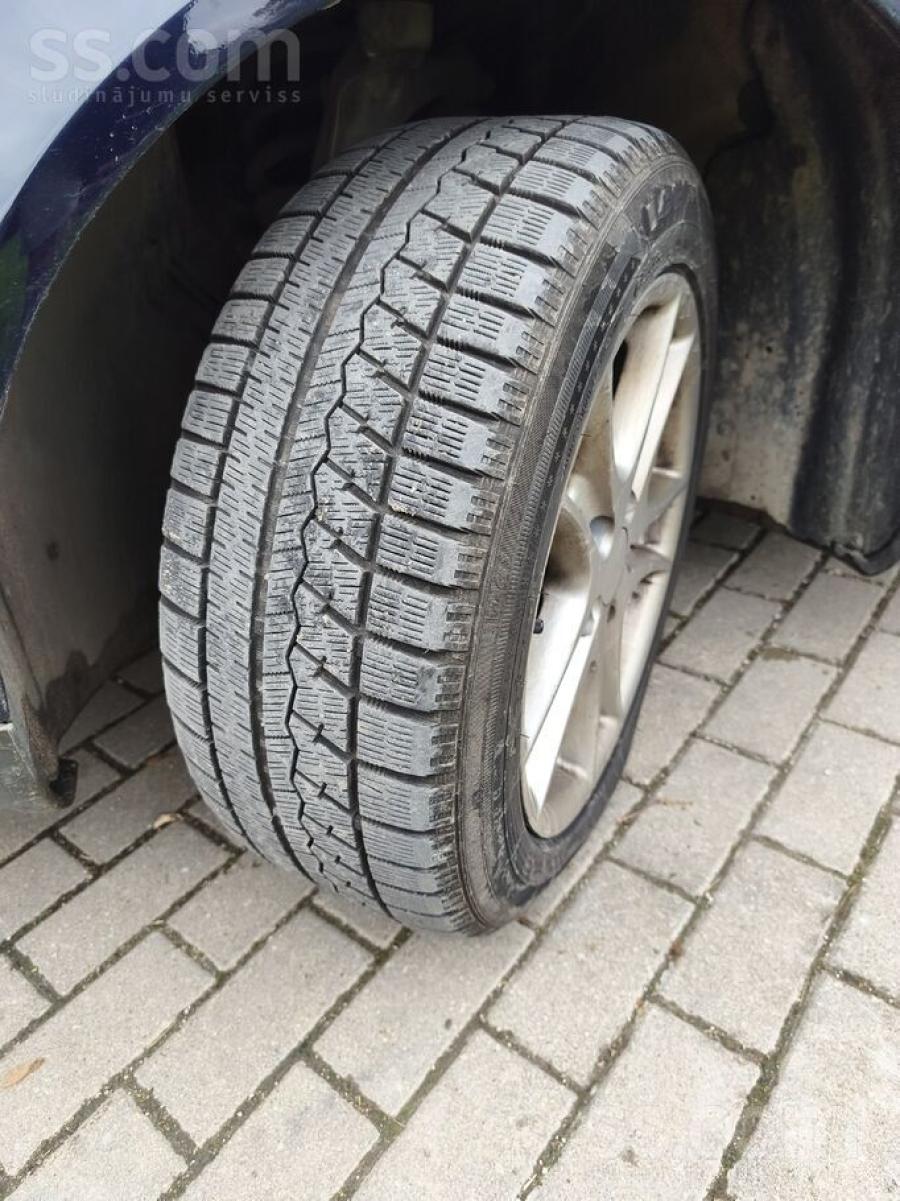 Melns Audi A4 2001 Tukums, ar dzinēja tilpumu 1.90 L un nobraukumu 419 tūkst. km par 895 €, foto 12 vietnē AUTOMOTO.COM.LV