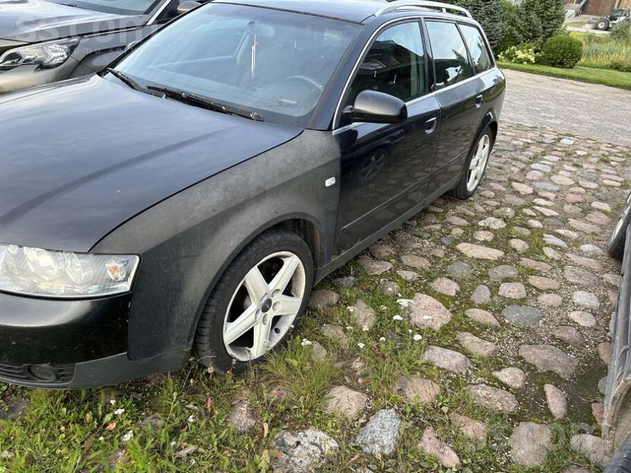 Melns Audi A4 2001 Jelgava, ar dzinēja tilpumu 2.50 L un nobraukumu 508 tūkst. km par 1000 €, foto 3 vietnē AUTOMOTO.COM.LV
