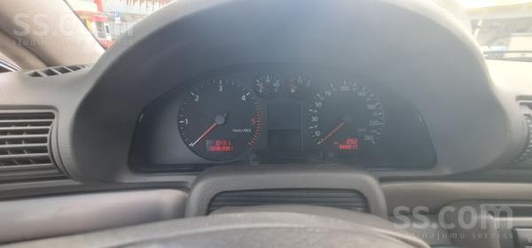 Ауди А4 2001 в Рига на AUTOMOTO.COM.LV Черный Ауди А4 2001 в Рига, объемом двигателя 1.90 л и пробегом 390 тыс. км за 1300 €, фото 8 на AUTOMOTO.COM.LV