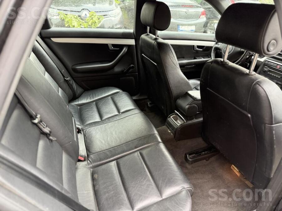 Melns Audi A4 2002 Kuldīga, ar dzinēja tilpumu 2.00 L un nobraukumu 315 tūkst. km par 876 €, foto 8 vietnē AUTOMOTO.COM.LV