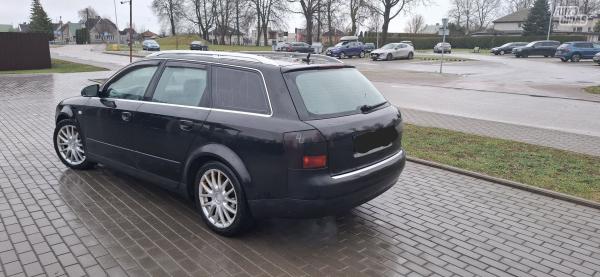 Melns Audi A4 2002 Vilkaviškis, ar dzinēja tilpumu 2.50 L un nobraukumu 366 tūkst. km par 1350 €, foto 8 vietnē AUTOMOTO.COM.LV