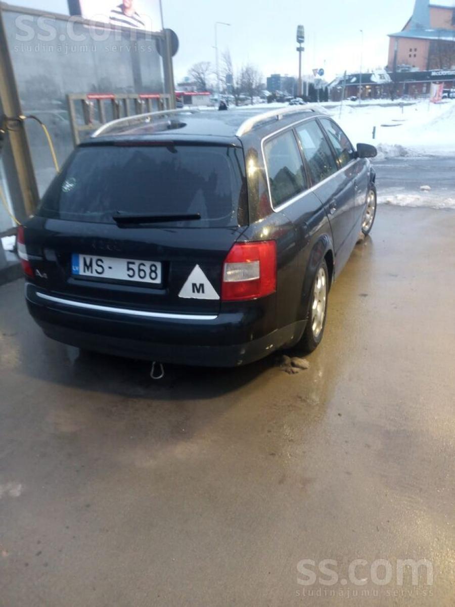 Black Audi A4 2002 in Riga, with an engine capacity of 1.90 L and mileage of 300 thousand km for 1500 €, photo 1 on AUTOMOTO.COM.LV