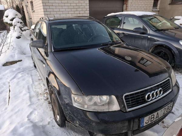 Black Audi A4 2002 in Alytus, with an engine capacity of 2.50 L and mileage of 323 thousand km for 850 €, photo 2 on AUTOMOTO.COM.LV