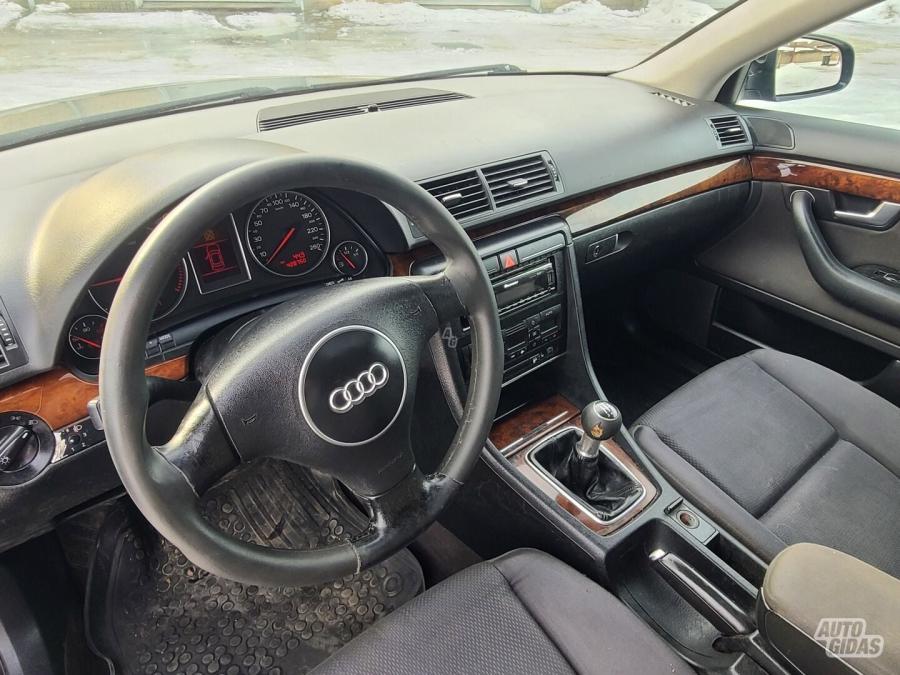 Melns Audi A4 2002 Marijampole, ar dzinēja tilpumu 1.90 L un nobraukumu 400 tūkst. km par 1350 €, foto 13 vietnē AUTOMOTO.COM.LV
