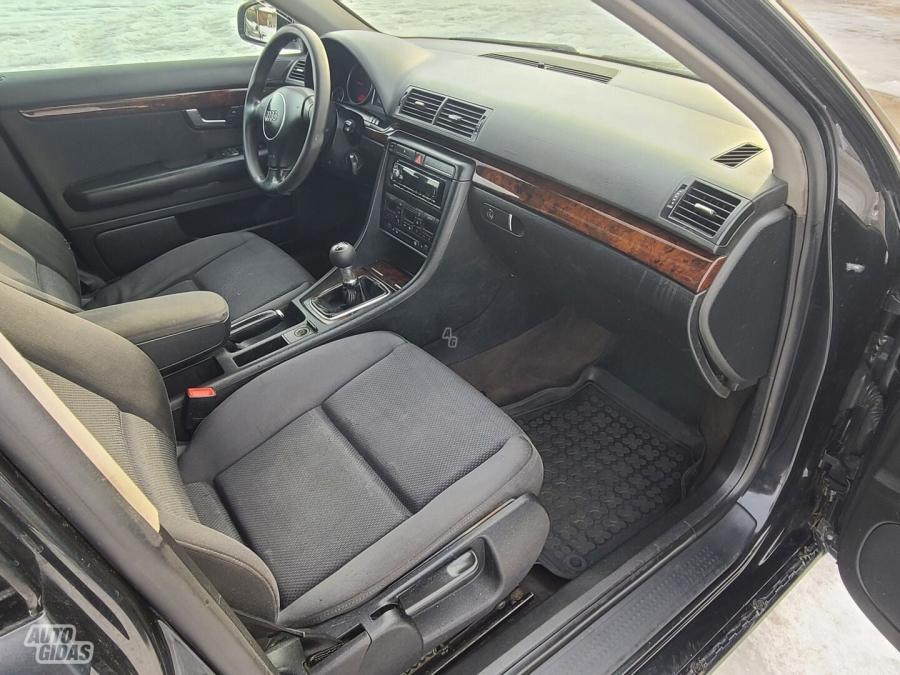 Melns Audi A4 2002 Marijampole, ar dzinēja tilpumu 1.90 L un nobraukumu 400 tūkst. km par 1350 €, foto 14 vietnē AUTOMOTO.COM.LV