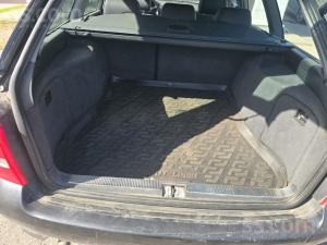 Melns Audi A4 2002 Liepāja, ar dzinēja tilpumu 1.90 L un nobraukumu 326 tūkst. km par 1500 €, foto 5 vietnē AUTOMOTO.COM.LV
