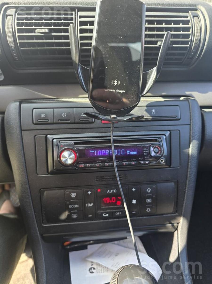 Melns Audi A4 2002 Liepāja, ar dzinēja tilpumu 1.90 L un nobraukumu 326 tūkst. km par 1500 €, foto 6 vietnē AUTOMOTO.COM.LV