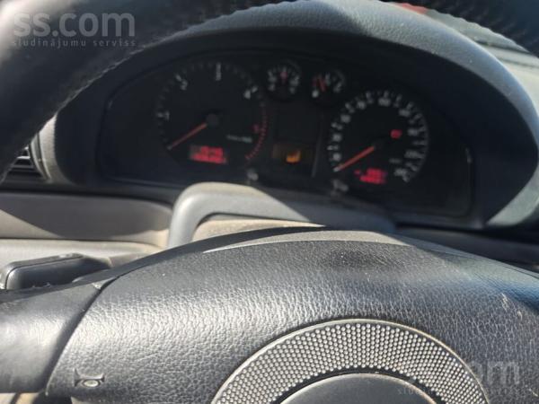 Black Audi A4 2002 in Liepaja, with an engine capacity of 1.90 L and mileage of 326 thousand km for 1500 €, photo 9 on AUTOMOTO.COM.LV