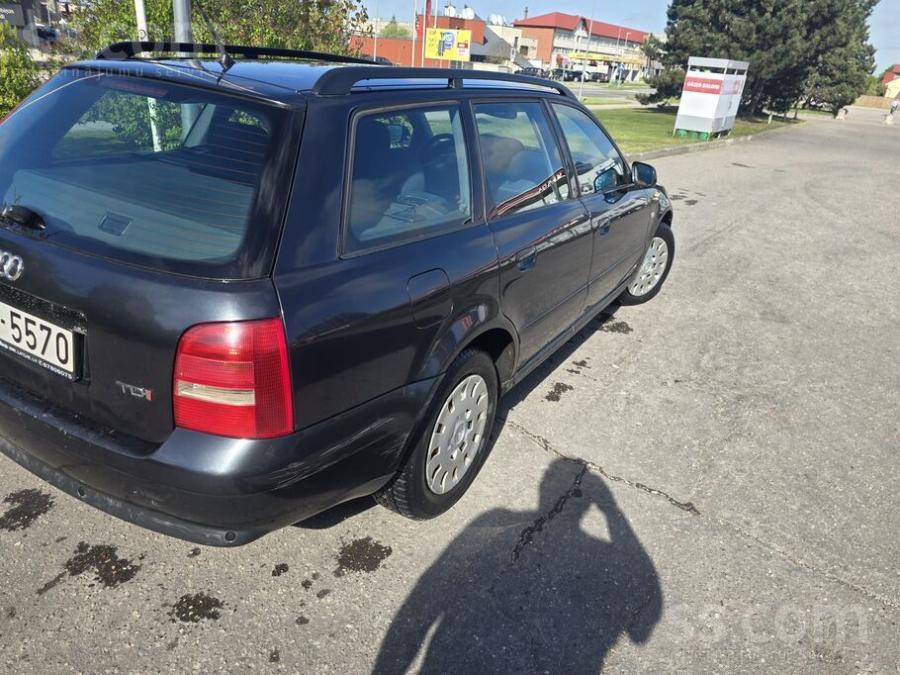 Melns Audi A4 2002 Liepāja, ar dzinēja tilpumu 1.90 L un nobraukumu 326 tūkst. km par 1500 €, foto 11 vietnē AUTOMOTO.COM.LV
