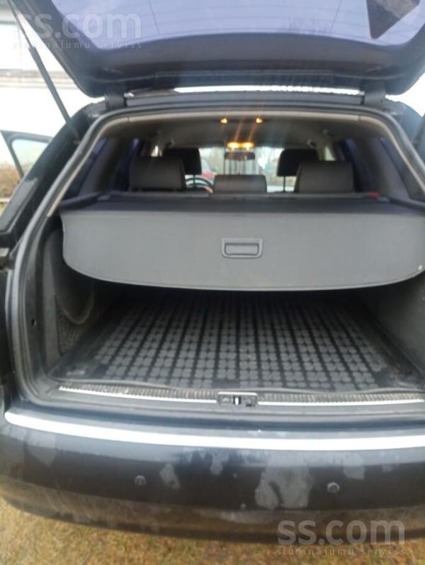 Black Audi A4 2002 in Ludza, with an engine capacity of 1.90 L and mileage of 492 thousand km for 1800 €, photo 6 on AUTOMOTO.COM.LV