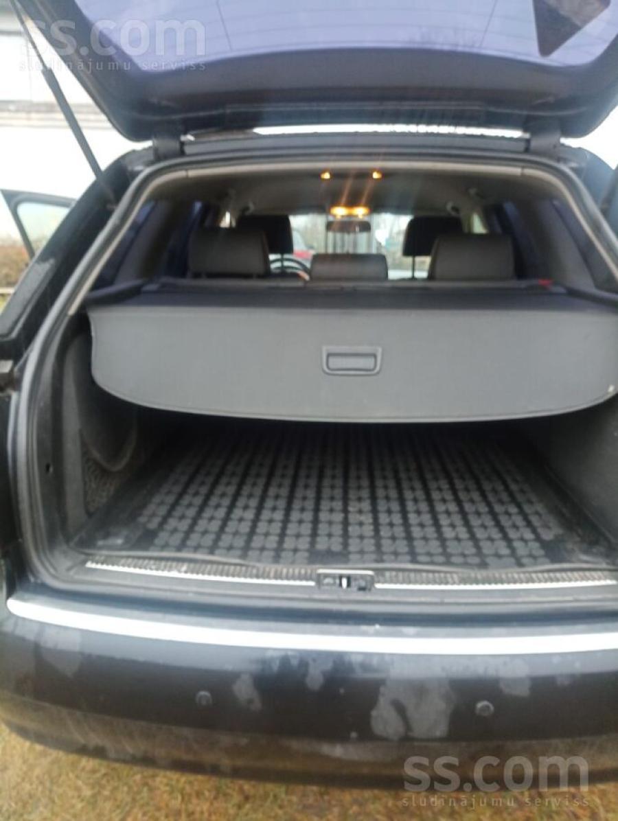 Melns Audi A4 2002 Ludza, ar dzinēja tilpumu 1.90 L un nobraukumu 492 tūkst. km par 1800 €, foto 7 vietnē AUTOMOTO.COM.LV